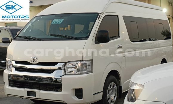 Buy import toyota hiace white car in import - dubai in ashanti - carghana